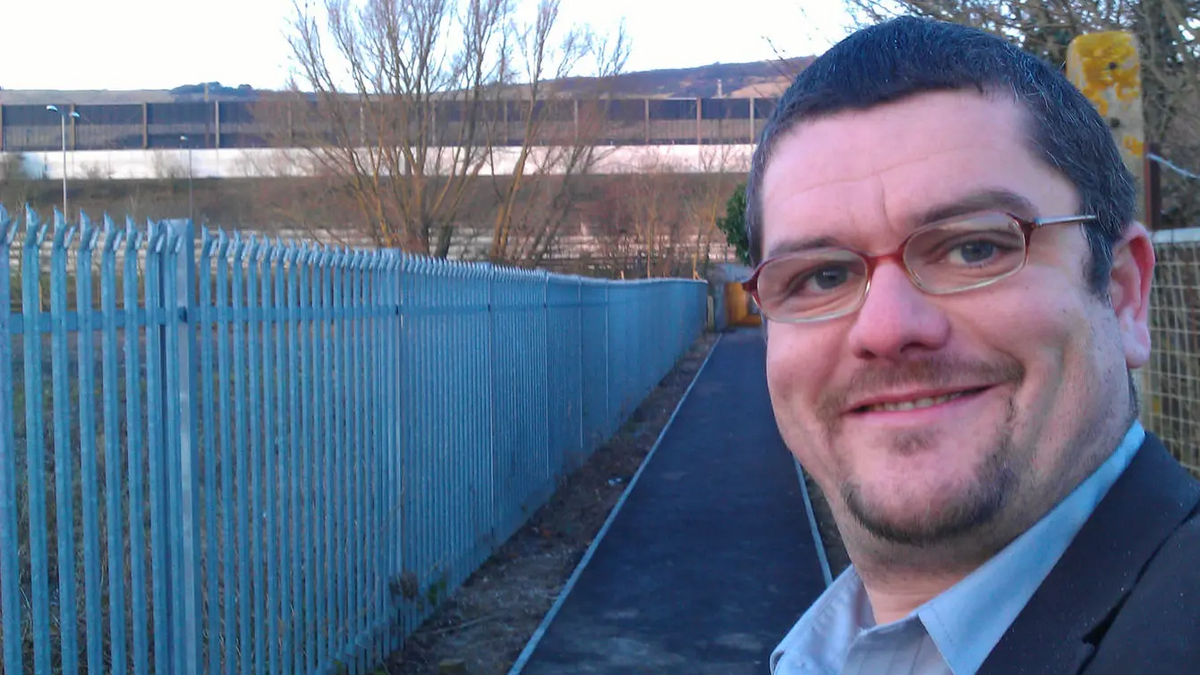 Hail Caesar! Tim welcomes new footpath surfacing in Cheriton ...