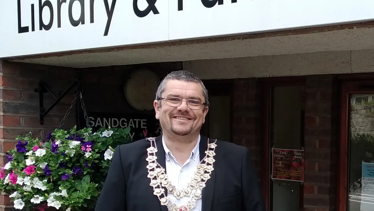 Sandgate Library Re-opens for Browsing - Folkestone and Hythe Liberal ...